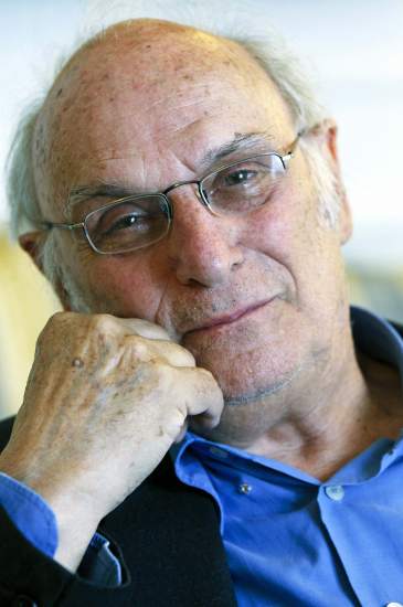Carlos Saura Gana Con Su Visión Del Fado El Premio Luso Español De Arte