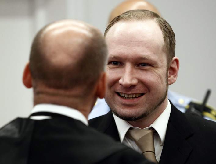 Breivik se cartea con seguidores y admiradores de todo el mundo que ...