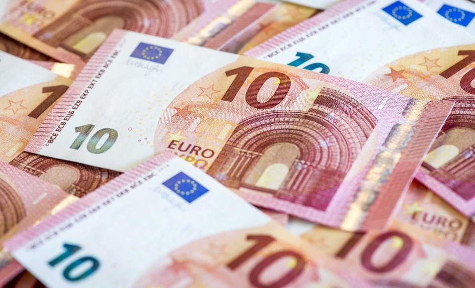 Los Nuevos Billetes De Diez Euros Comienzan A Circular Este Martes