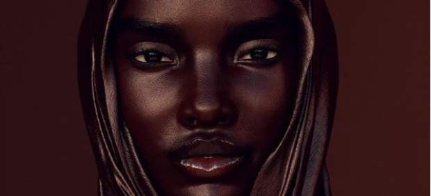 NOTICIAS 24: Shudu, la exuberante modelo que despista a los usuarios de ...